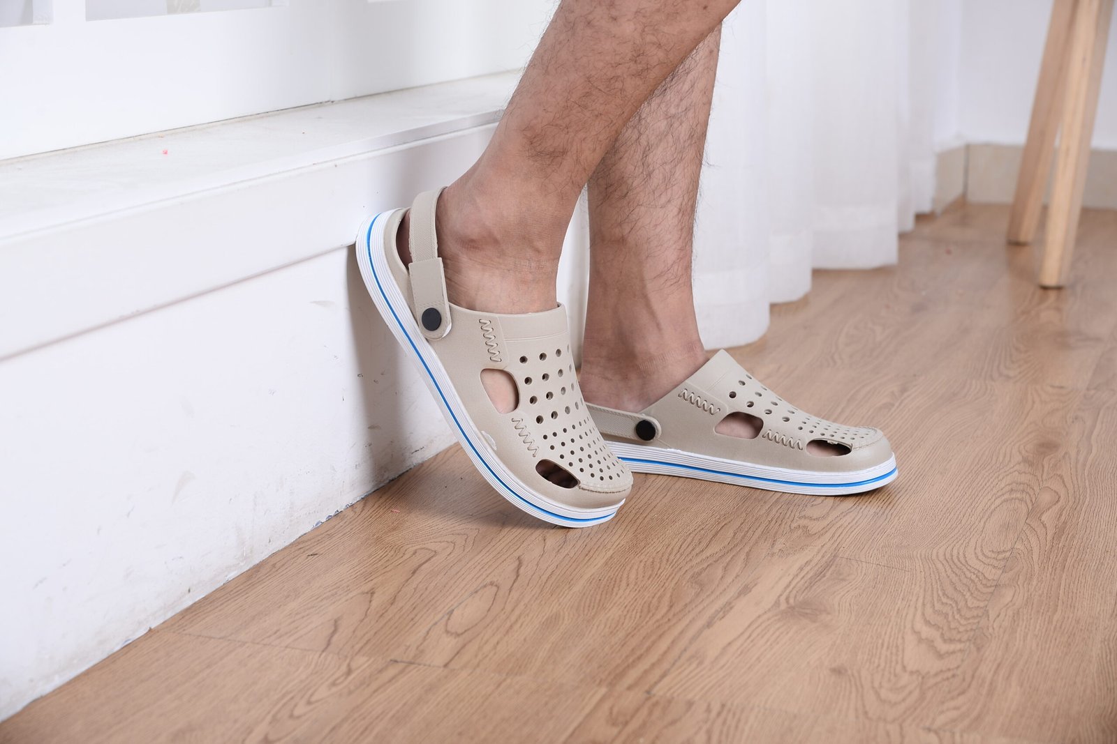 Earthing Crocs – We-R-Health